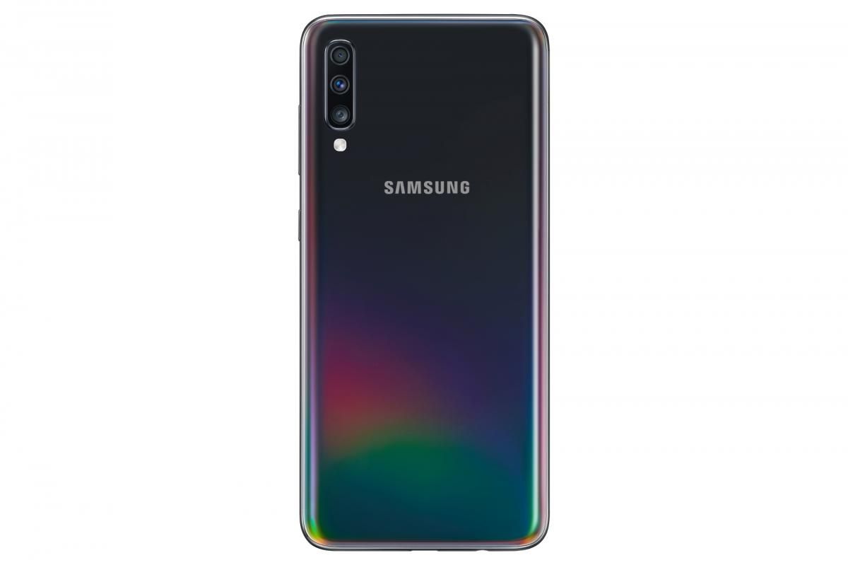 Samsung Galaxy A70 official with triple cameras and Infinity U display