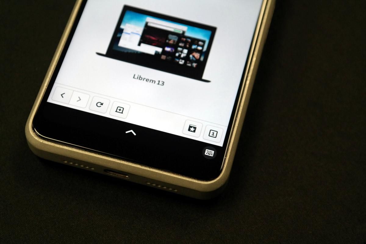 The Privacy Friendly Librem 5 is now shipping (for cool people)