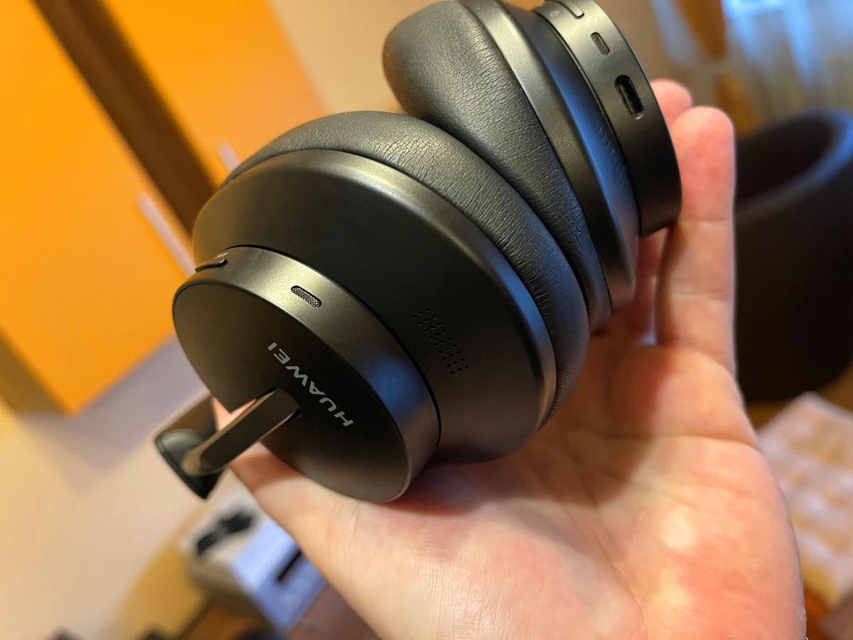 HUAWEI FreeBuds Studio review: their first over-ear product offers ...