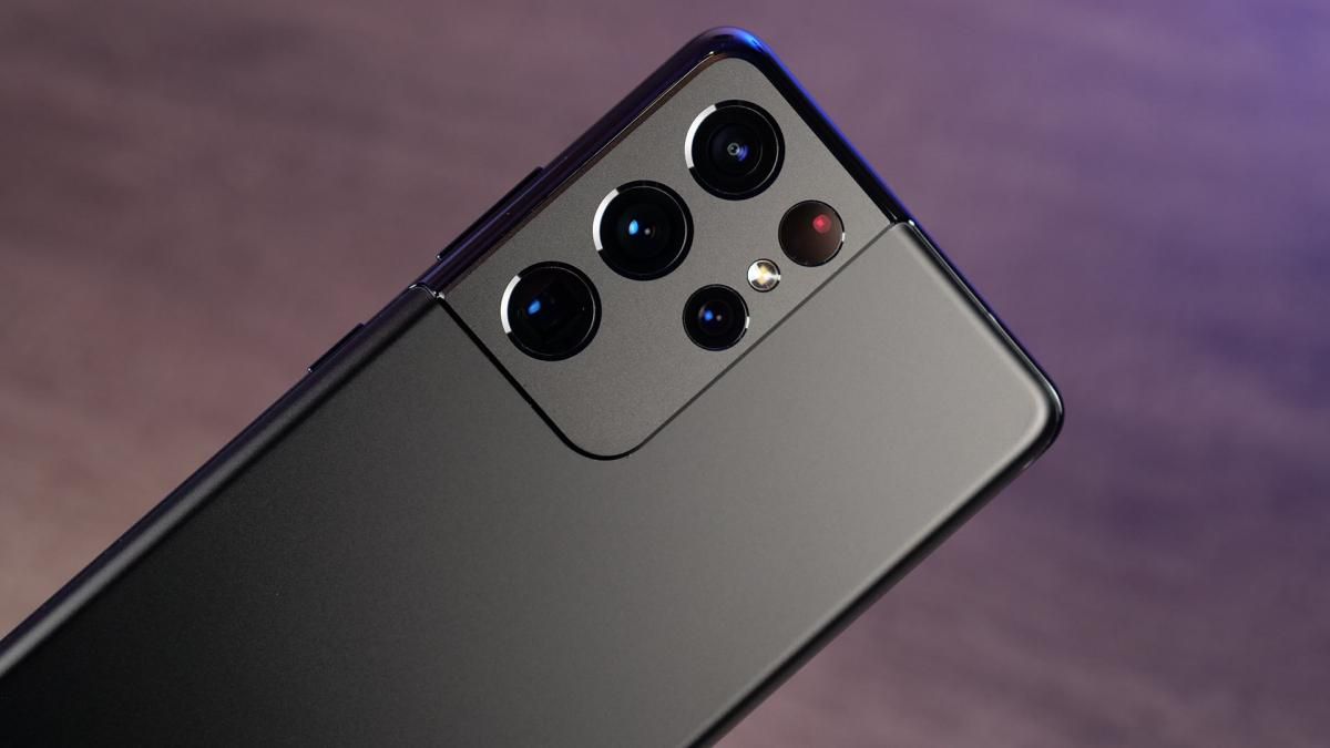 Samsung Galaxy S21 Ultra review: FINALLY memorable