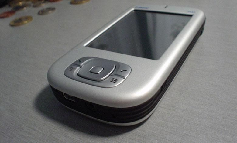 What phone would be considered a classic smartphone?