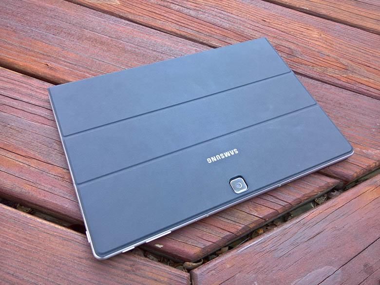 Samsung Galaxy TabPro S Review: Super AMOLED with Windows 10