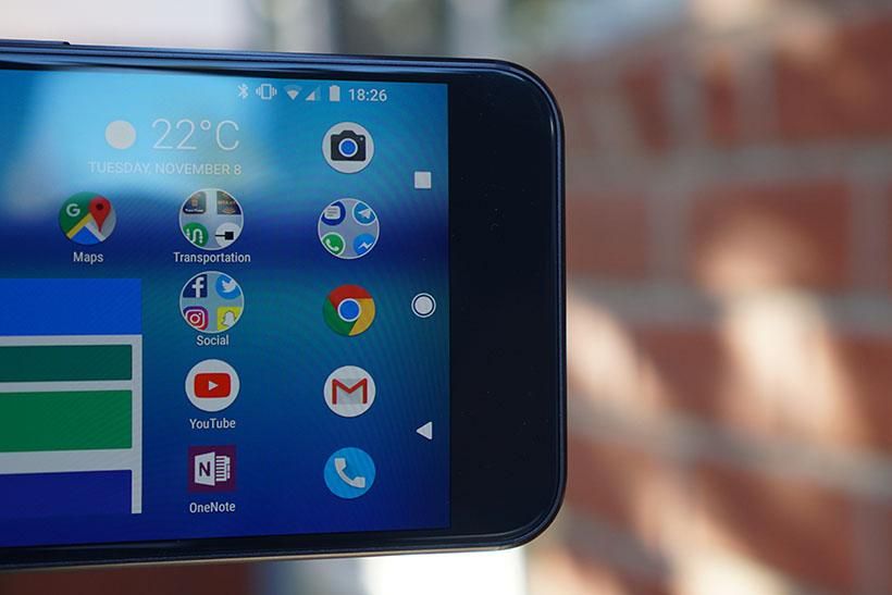 Google Pixel Review: Android at its best, on mixed hardware