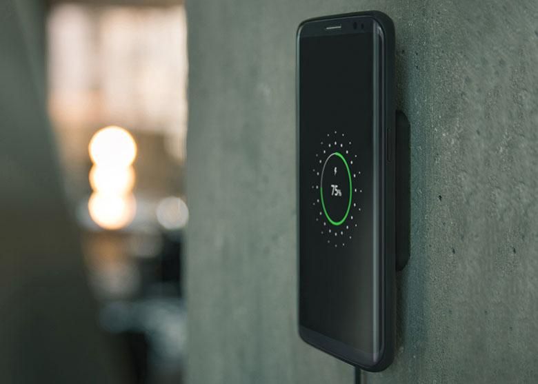 Get your smartphone the best wireless charger in the market