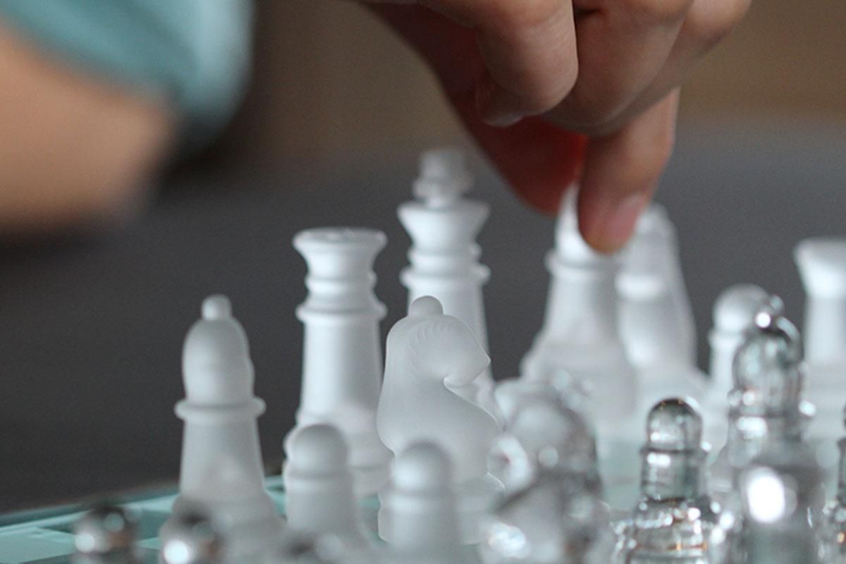Learn to play chess like your Queen’s Gambit faves with these training ...