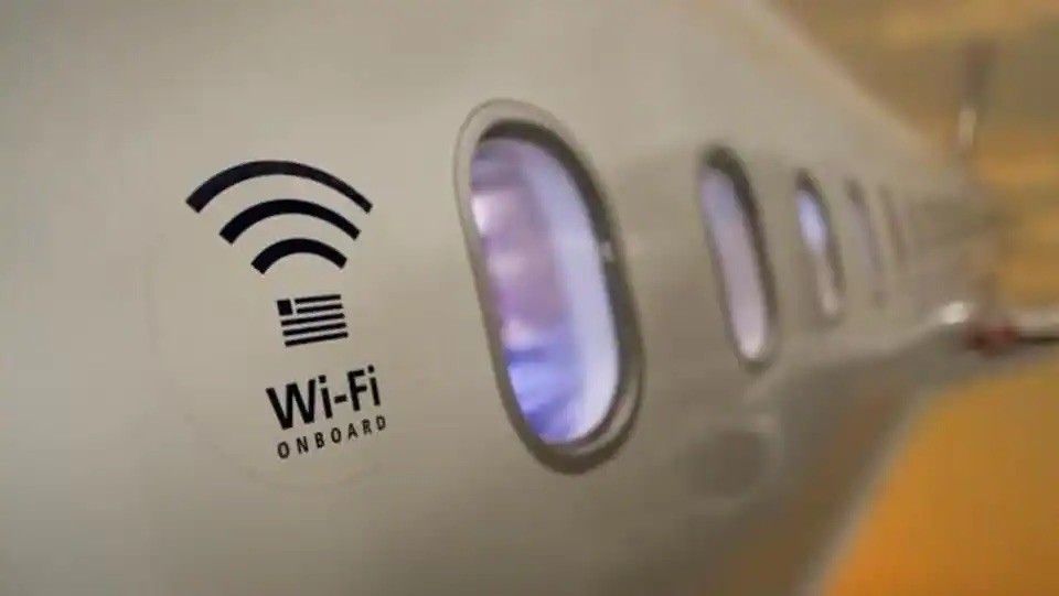 How Starlink and Hawaiian Airlines are revolutionizing in-flight Wi-Fi
